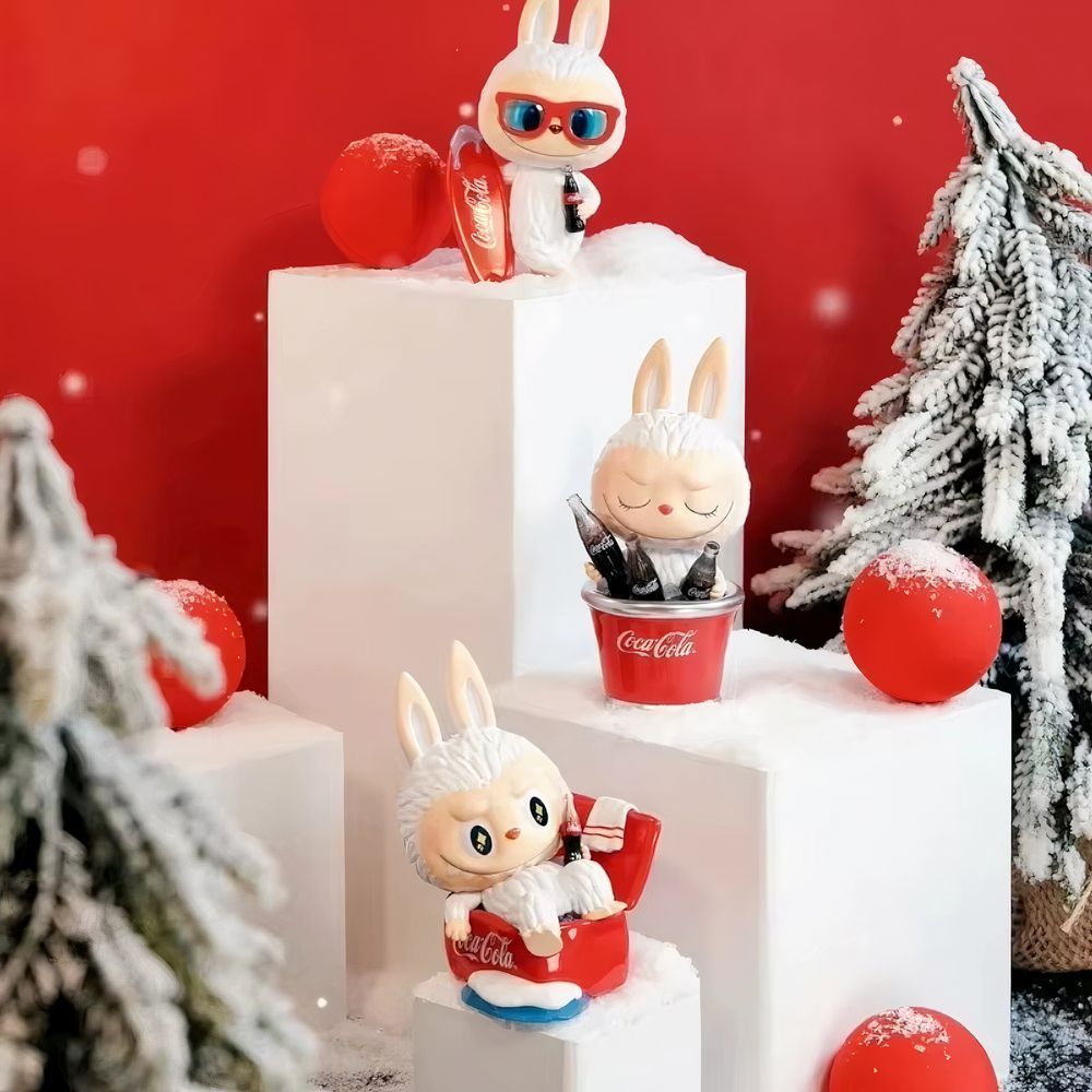 Statuette stile Labubu Edizione Coca-Cola – The Monsters • Bambini World